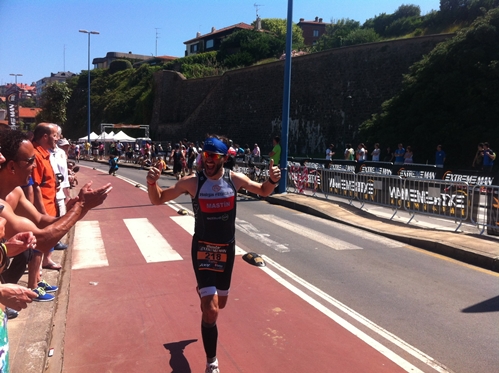 Bodegas Altanza patrocina al triatleta Carlos Ruiz-Garma en el Ironman ...